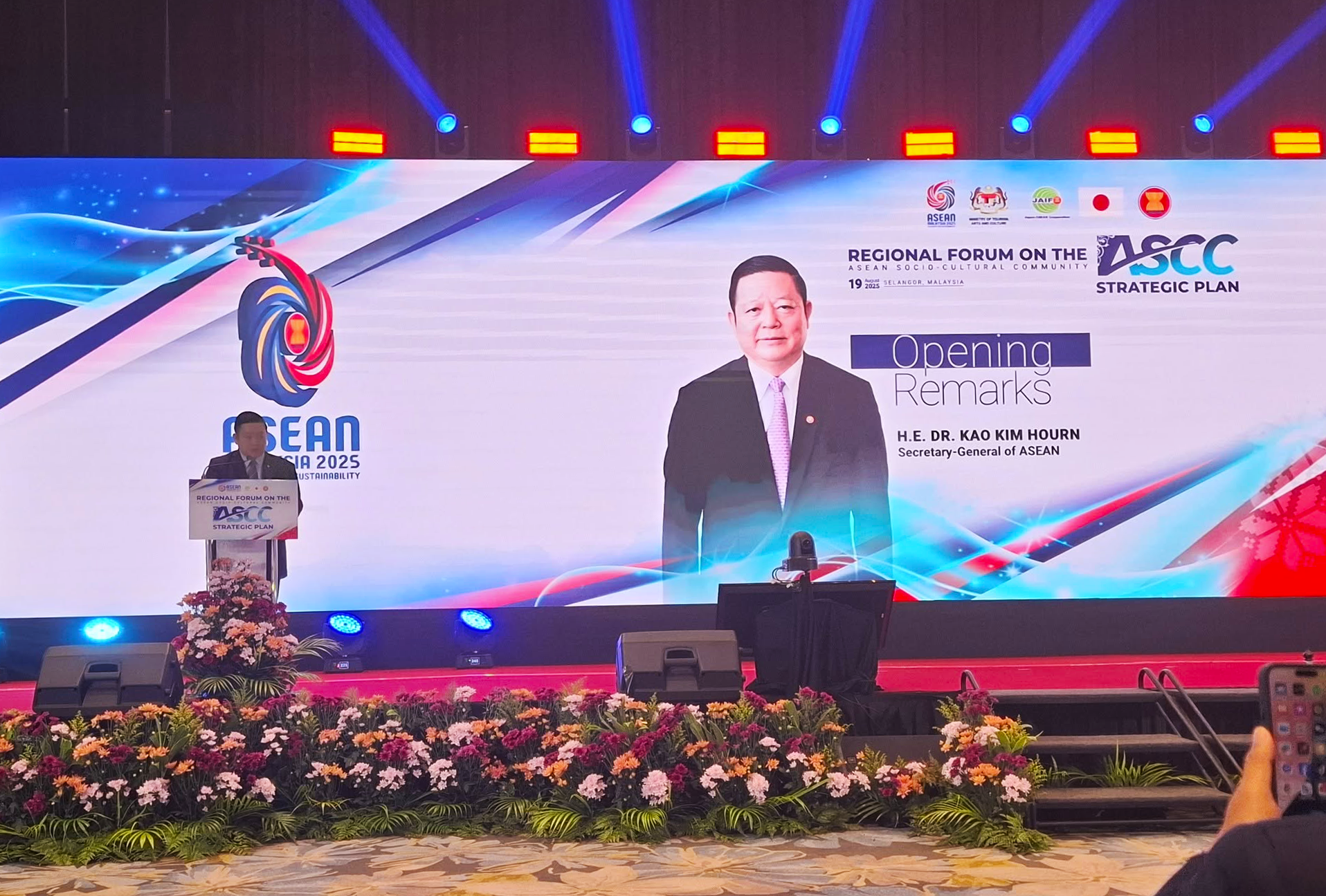 A regional forum to strengthen the socio-cultural awareness and ...